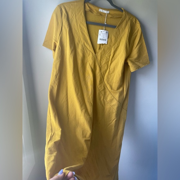 Zara | Dresses | Zara Yellow Basic Dress With Short Sleeves Add A Belt To Finish Out The Look ...